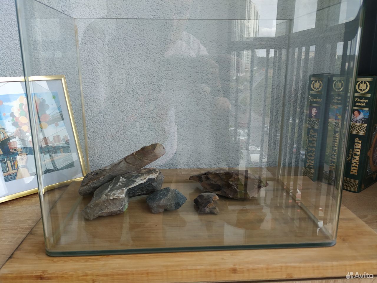 Продаётся аквариум (+бонус - натур.камни)